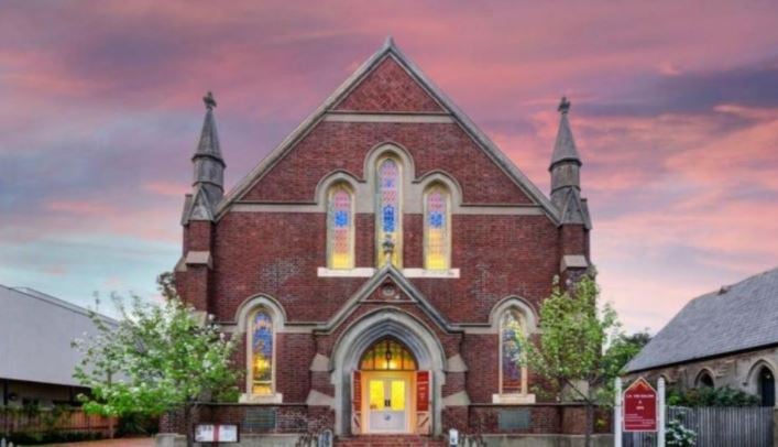 30 abandoned churches cleverly converted into beautiful homes